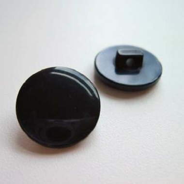 Types Of Buttons For Clothes: What You Need To Know - TextileTuts